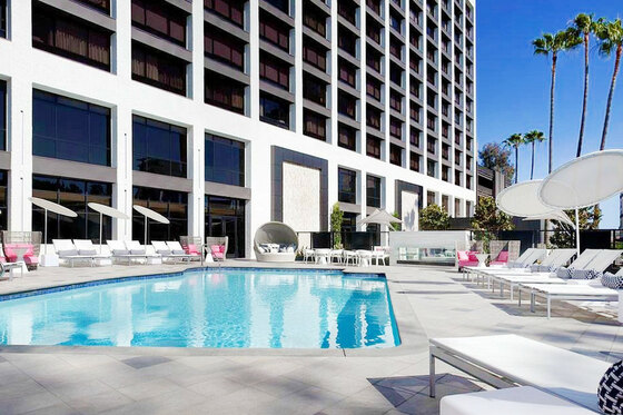 Beverly Hills Marriott: Pool & Spa Day Pass Los Angeles | ResortPass