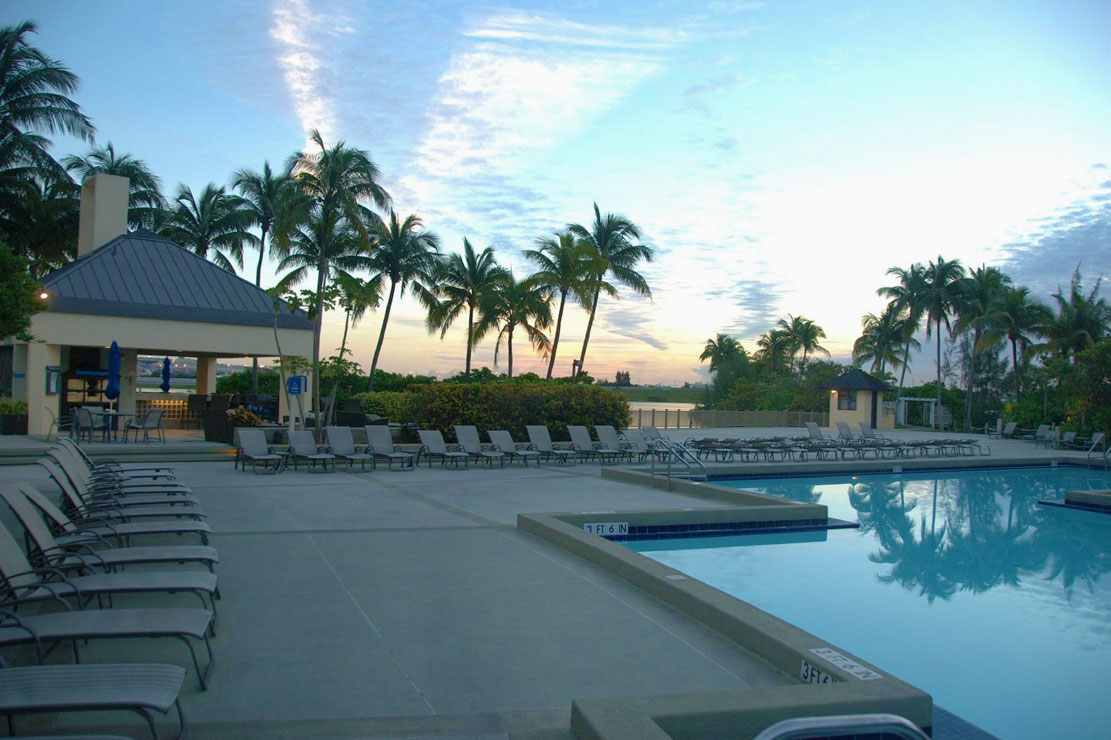 Hilton Miami Airport Blue Lagoon Day Pass | ResortPass