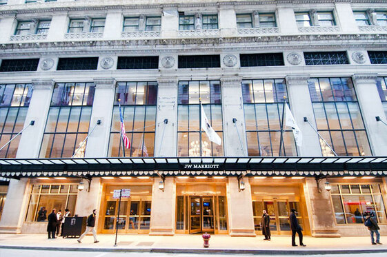 JW Marriott Chicago: Indoor Pool & Spa Day Pass | ResortPass