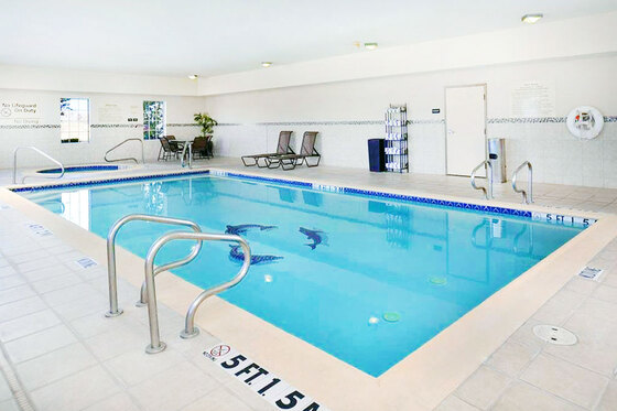 Hampton Inn Van Horn: Pool & Spa Day Pass Van Horn | ResortPass