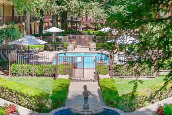 Embassy Suites by Hilton Napa Valley: Pool & Spa Day Pass Napa Valley ...