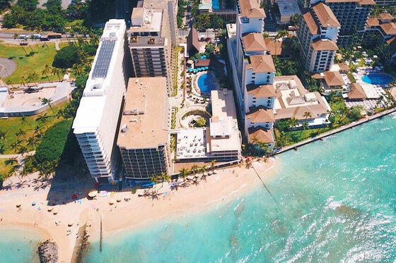 OUTRIGGER Reef Waikiki Beach Resort: Pool & Spa Day Pass Honolulu ...