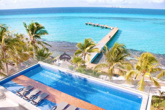 Garrafon Reef Park & Beach Club: Pool & Spa Day Pass Isla Mujeres ...
