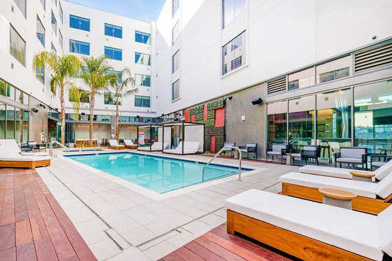 Shashi Hotel Mountain View, an Urban Resort: Pool & Spa Day Pass Mountain View | ResortPass