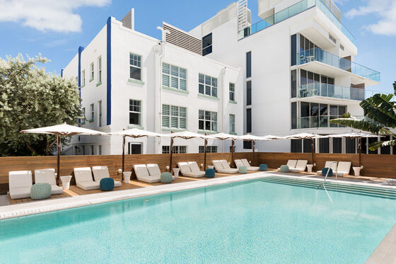 The Gabriel Miami South Beach, Curio Collection by Hilton: Pool & Spa ...