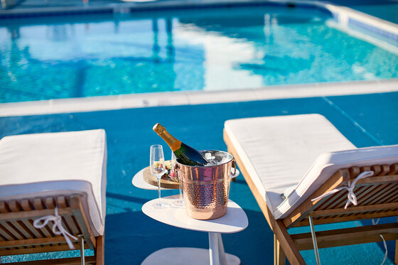 The Ven at Embassy Row: Pool & Spa Day Pass Washington | ResortPass