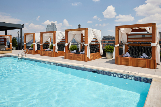 Arlo Williamsburg : Pool & Spa Day Pass Brooklyn | ResortPass