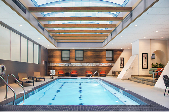 Palmer House, a Hilton Hotel: Pool & Spa Day Pass Chicago | ResortPass