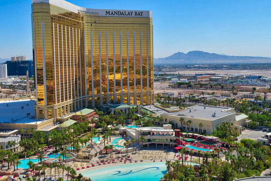 Mandalay Bay Pool And Spa Day Pass Las Vegas Resortpass