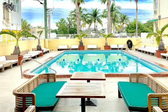 The Broadmore Miami Beach: Pool & Spa Day Pass Miami | ResortPass