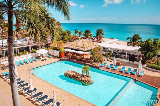 Sapphire Beach Club Resort: Pool & Spa Day Pass Cupecoy Bay | ResortPass