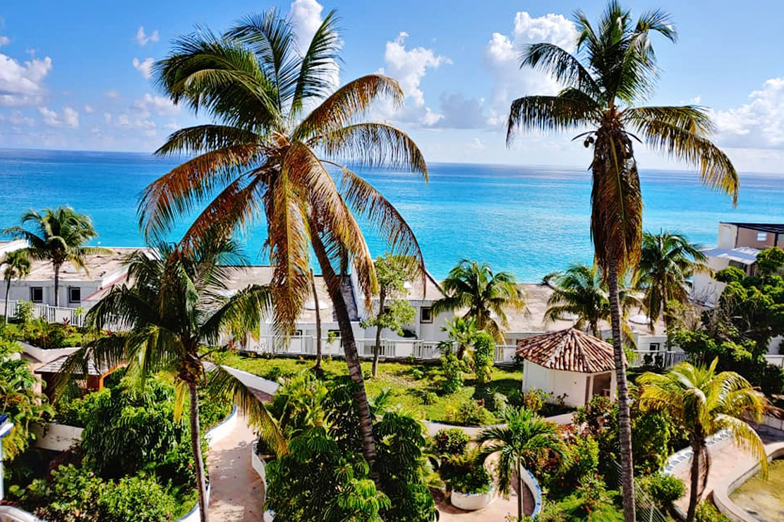 Sapphire Beach Club Resort Day Pass | ResortPass