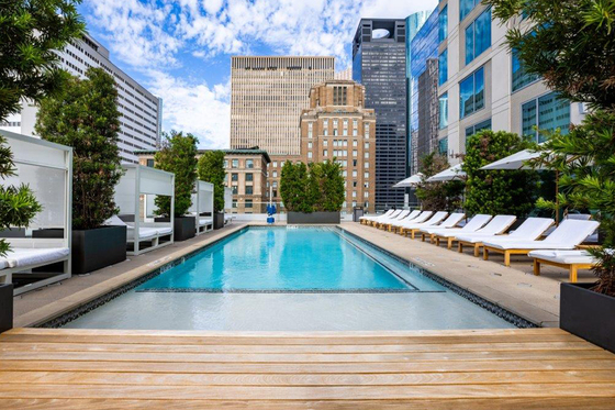 The Laura Hotel, Houston Downtown, Autograph Collection: Pool & Spa Day ...