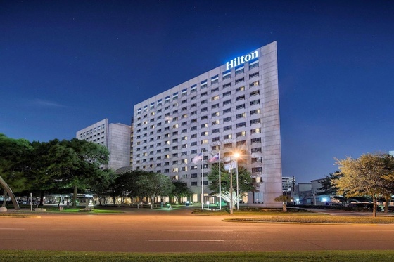 Hilton Houston Post Oak by the Galleria: Pool & Spa Day Pass Houston ...