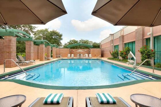 Embassy Suites by Hilton Tampa USF: Pool & Spa Day Pass Tampa | ResortPass