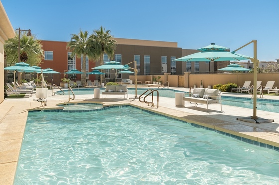 DoubleTree by Hilton Hotel Phoenix - Gilbert: Pool & Spa Day Pass ...