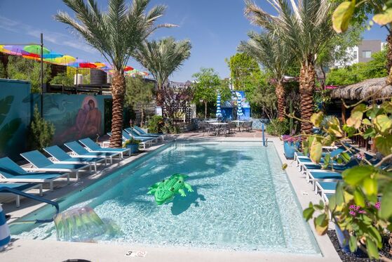Ibiza at The Pemberton: Pool & Spa Day Pass Phoenix | ResortPass