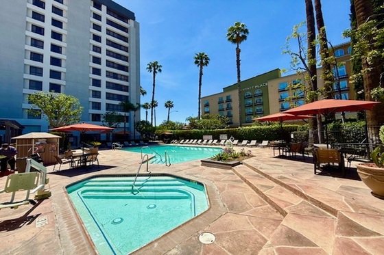 Marriott Riverside at the Convention Center: Pool & Spa Day Pass ...