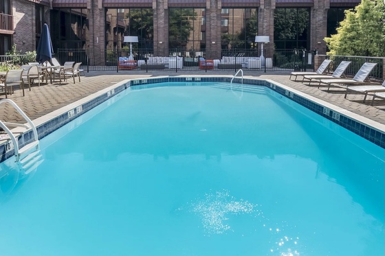 Hampton Inn Parsippany: Pool & Spa Day Pass Parsippany | ResortPass