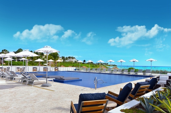 Grand Isle Resort and Residences: Pool & Spa Day Pass Emerald Bay ...