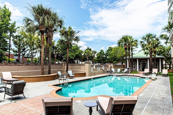 Hampton Inn & Suites Charleston/West Ashley: Pool & Spa Day Pass ...