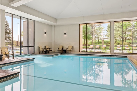 Omaha Marriott: Pool & Spa Day Pass Omaha | ResortPass