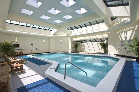 DoubleTree by Hilton Stamford: Pool & Spa Day Pass Stamford | ResortPass