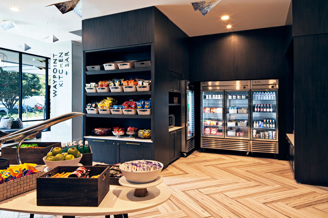 H Hotel Los Angeles, Curio Collection by Hilton Day Pass | ResortPass